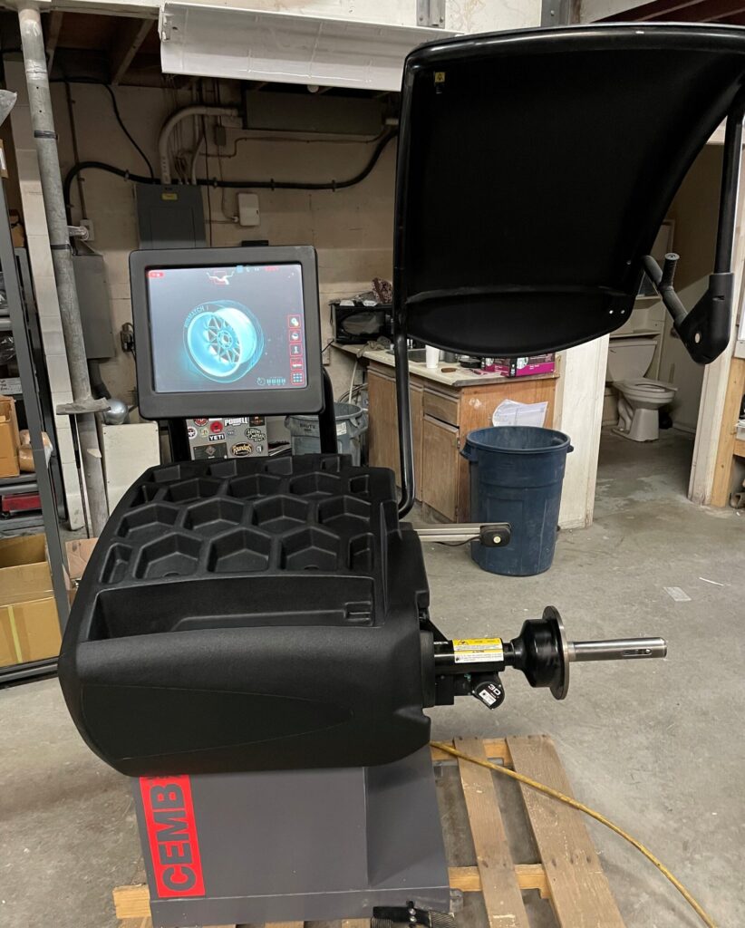 Tire Equipment Sales - CEMB ER90 - DEMO - Southwest Sales